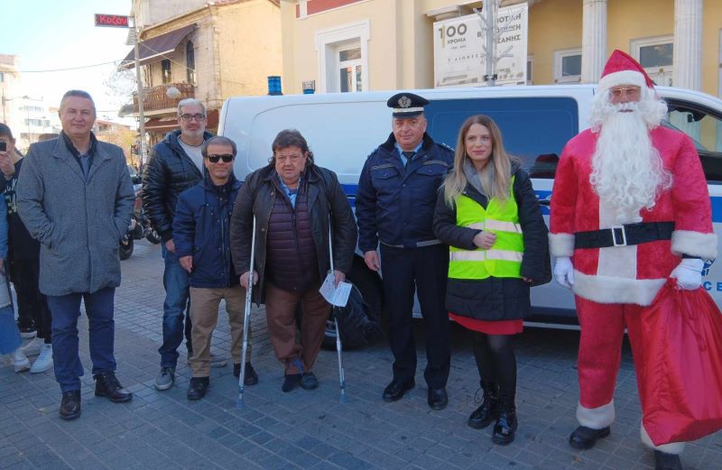 Ενημερωτικά φυλλάδια με συμβουλές για την οδική ασφάλεια διανεμήθηκαν ...