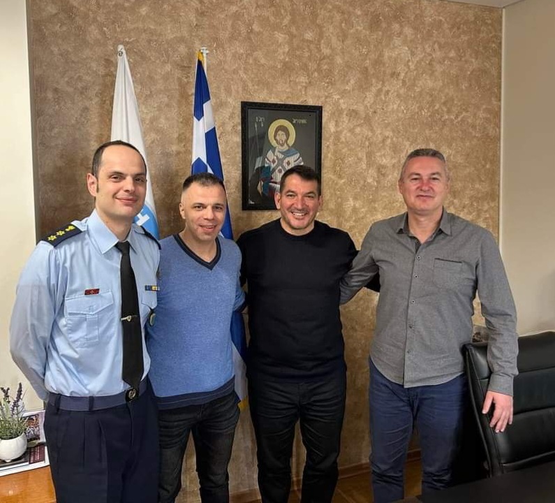 Επίσκεψη του χρυσού ολυμπιονίκη της άρσης βαρών Πύρρου Δήμα στον Γ.Π.Α ...